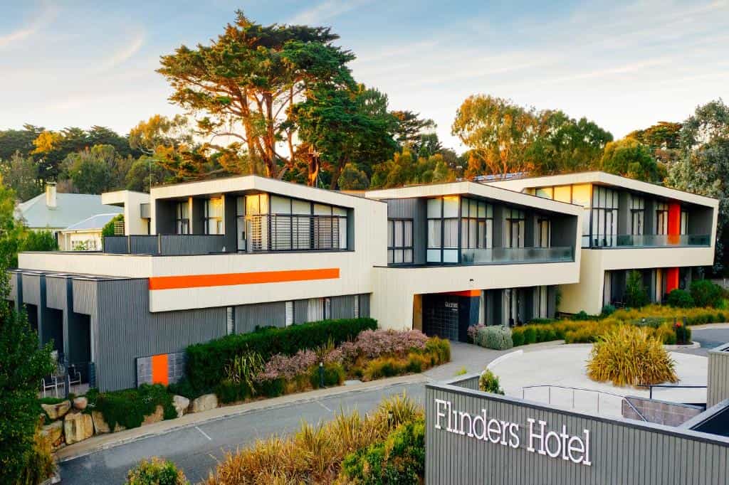 Flinders University - UNI-GUIDE Consultancy